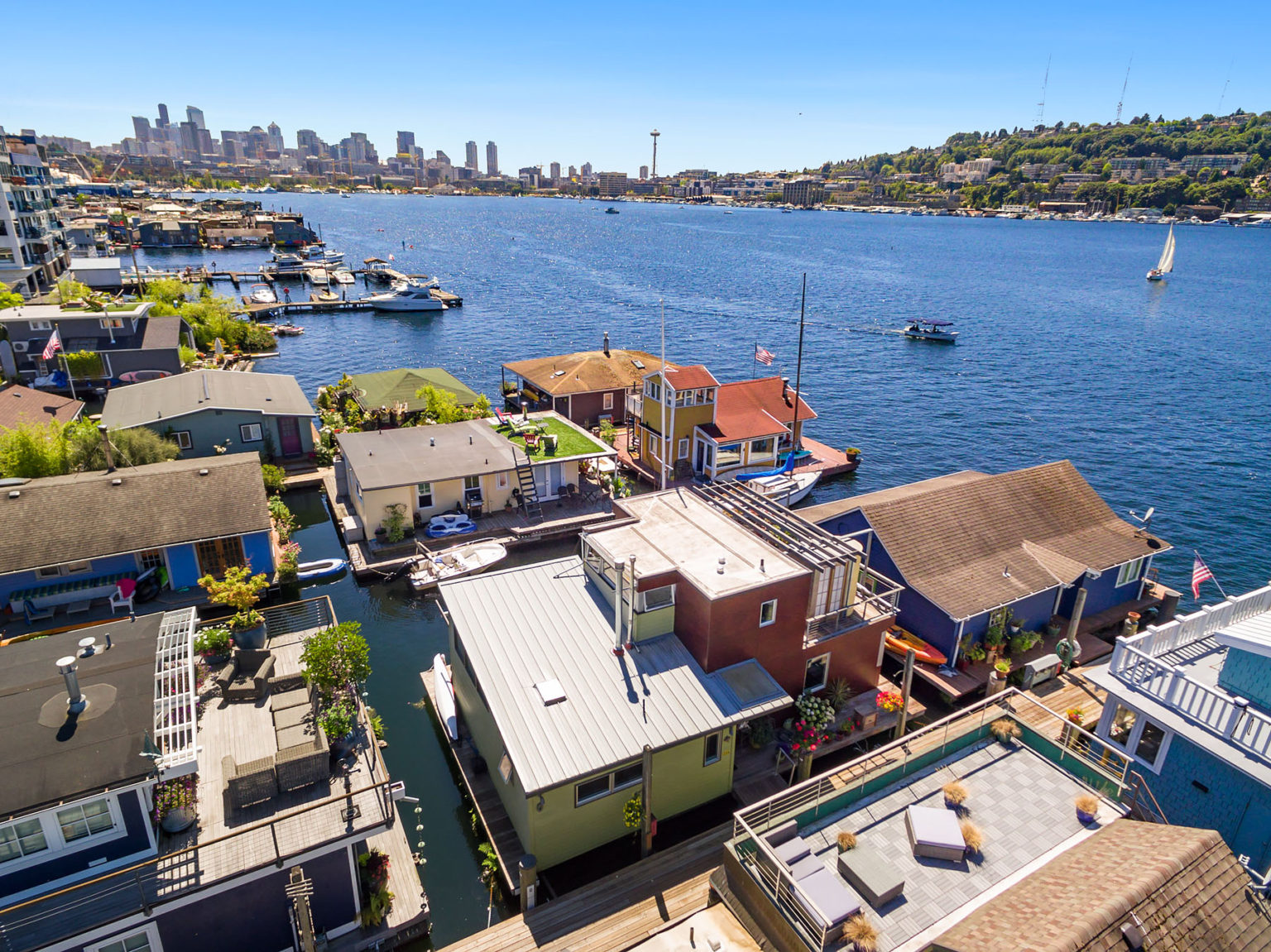 Seattle Houseboats & Floating Homes For Sale